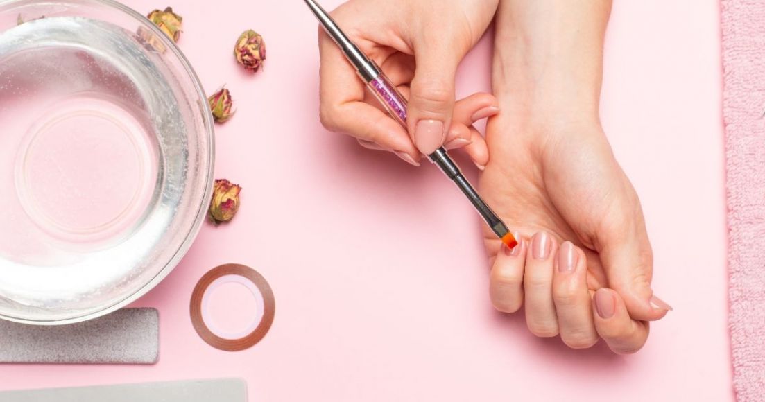 DIY Acrylic Nails: A Comprehensive Guide - The Habitat