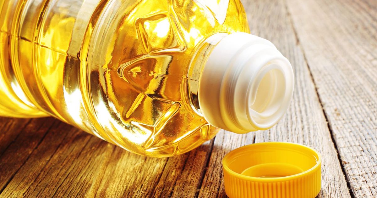 20 Surprising Ways to Use Vegetable Oil Around Your Home - The Habitat