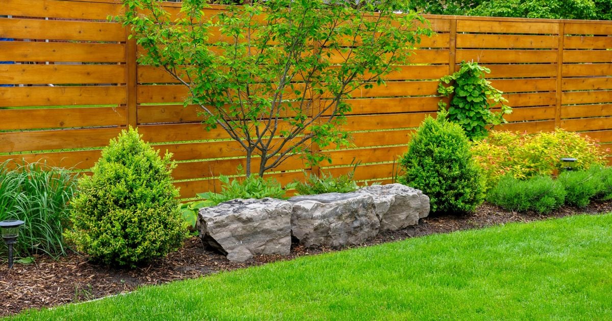 Consider a Chic Garden Fence - The Habitat