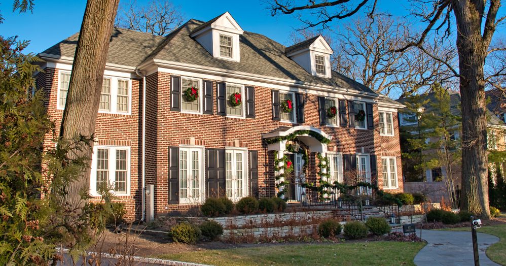 Iconic Movie Houses and How to Get the Look - The Habitat