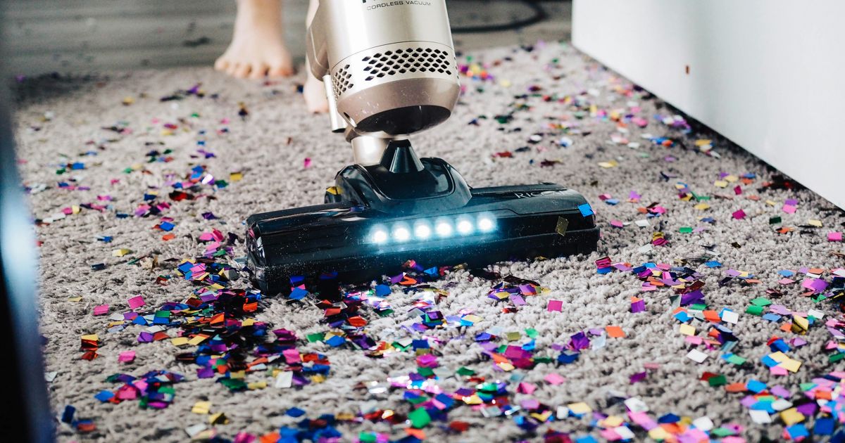The Most Recommended Vacuum Cleaners on Reddit - The Habitat