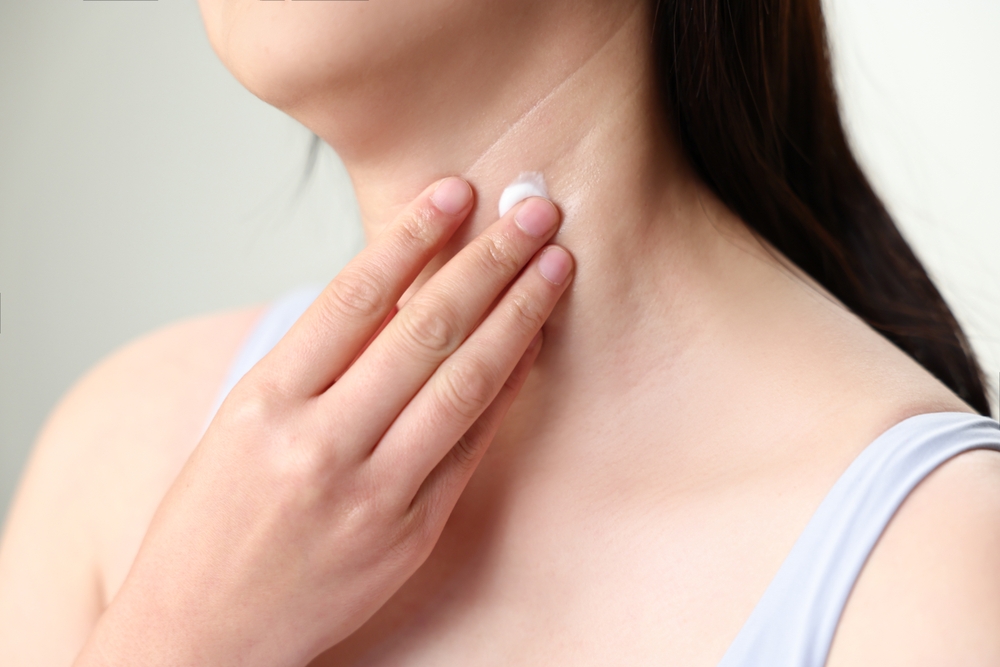 20 Tested Tips For How to Get Rid of a Hickey - The Habitat