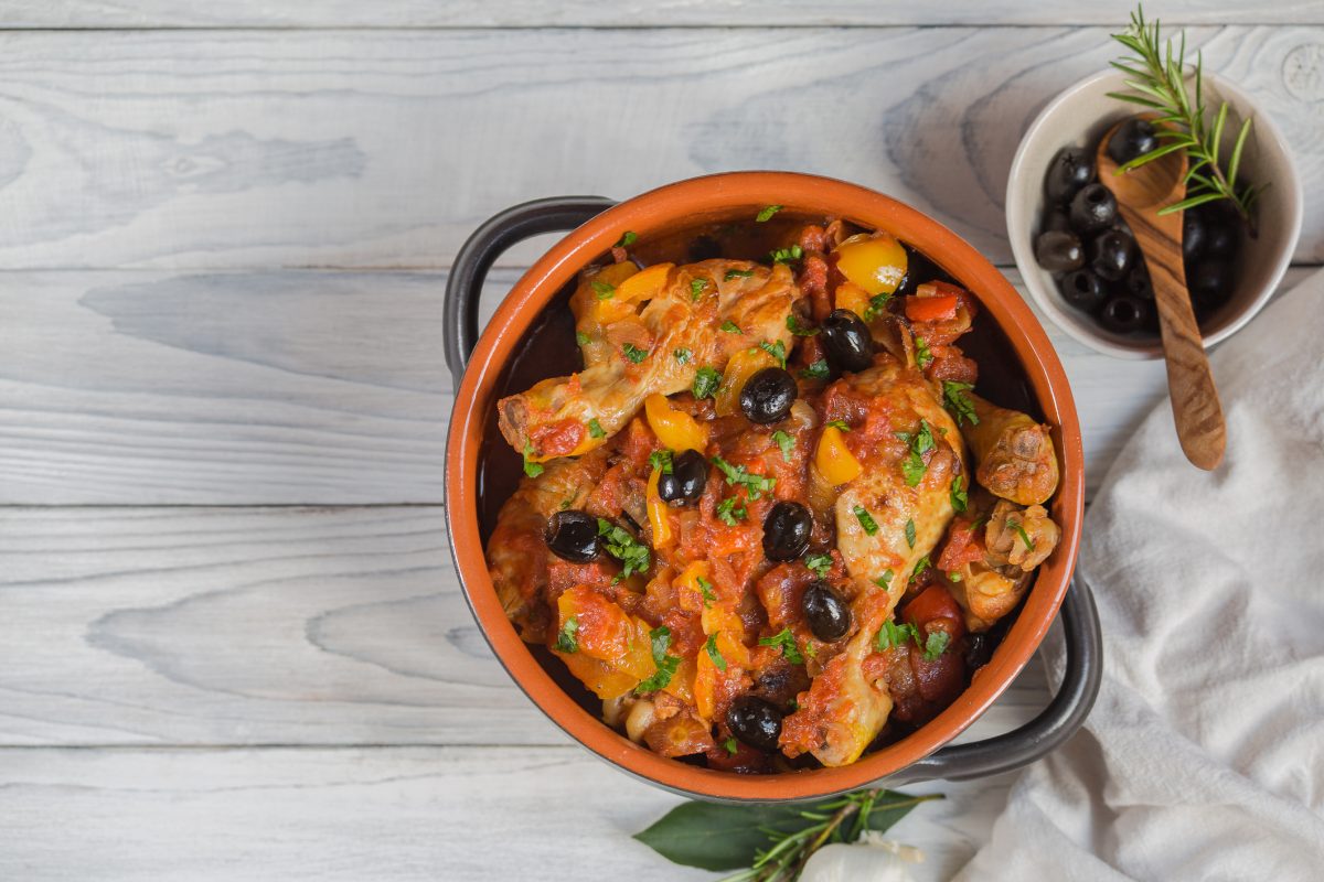 10 Crowd-Pleasing Chicken Recipes to Try - The Habitat