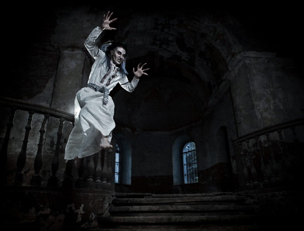 10 Female Vampires who Will Scare You Bloodless - The Habitat