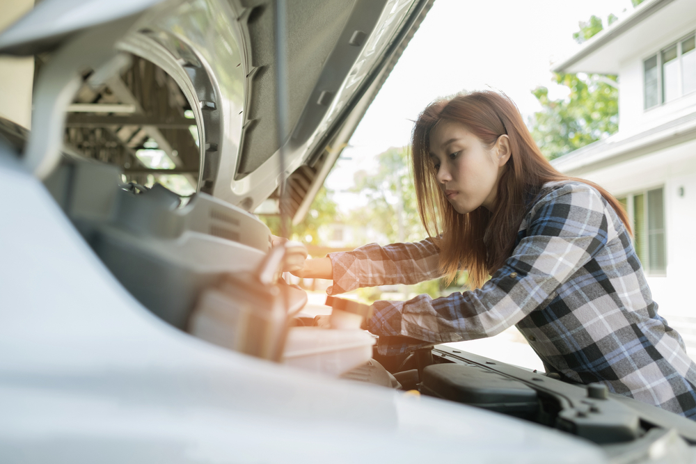 Easy DIY Car Maintenance Tasks - The Habitat