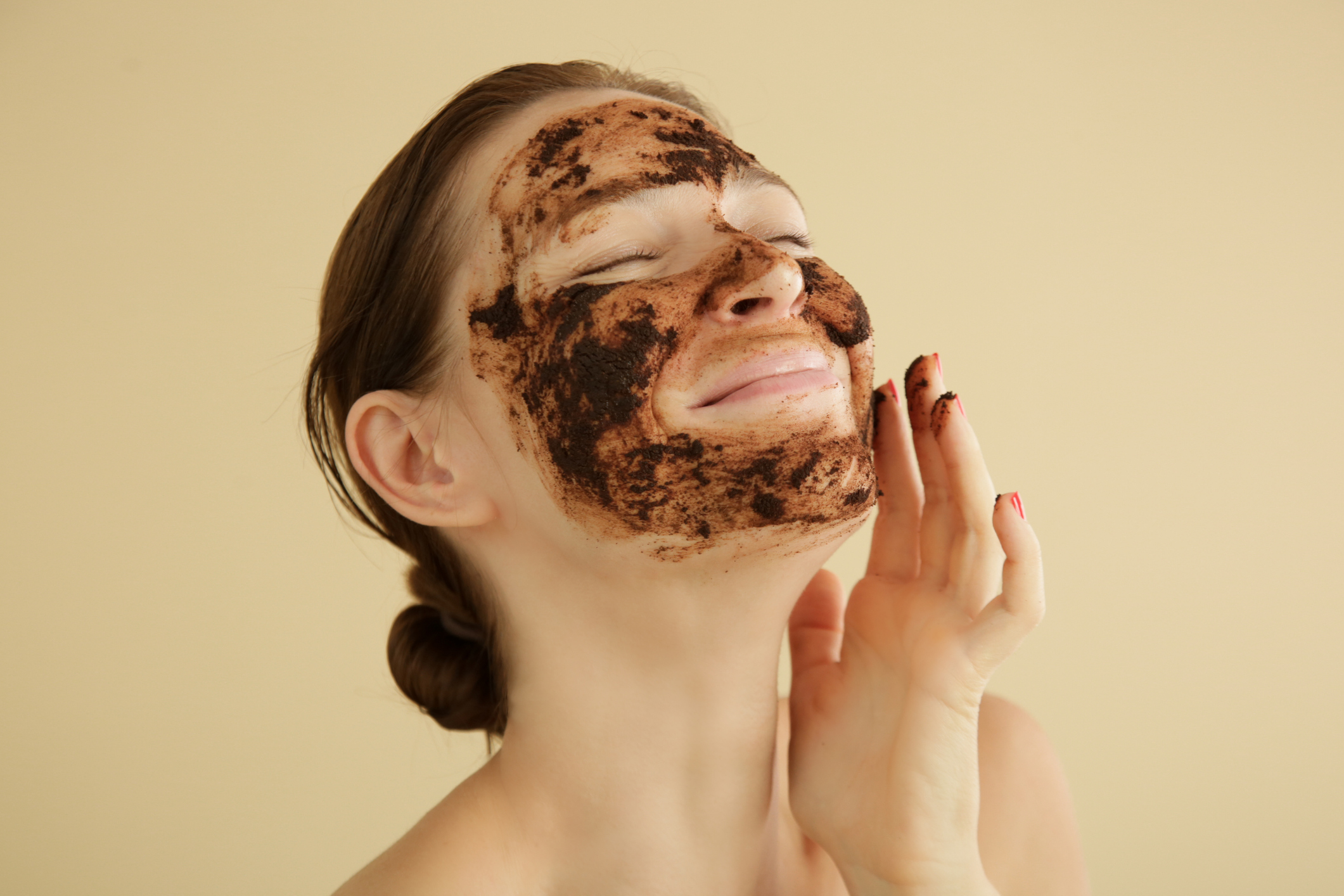 Choosing the Right Face Scrub For Your Skin Type - The Habitat
