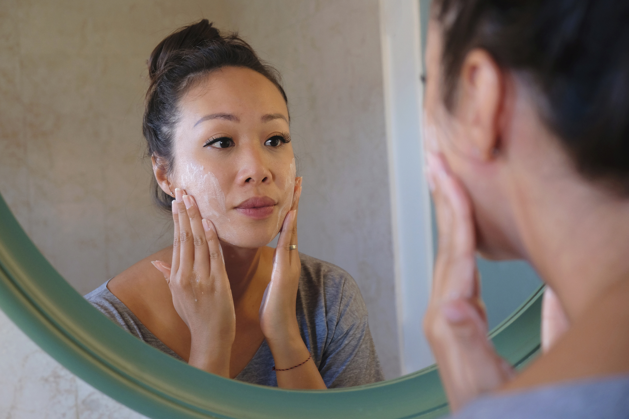 Choosing the Right Face Scrub For Your Skin Type - The Habitat