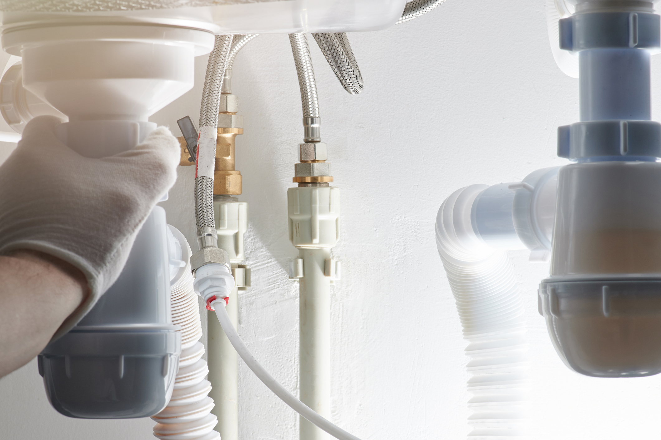 Diagnosing and Fixing Knocking Pipes - The Habitat