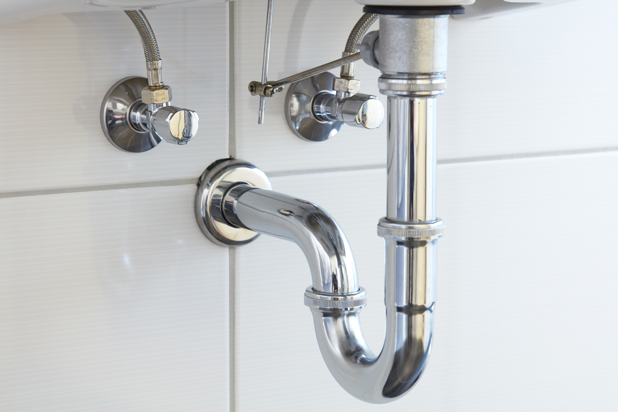 Diagnosing and Fixing Knocking Pipes - The Habitat